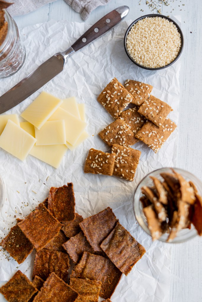 Sourdough Discard Crackers - RECIPE - nobizlikedoughbiz