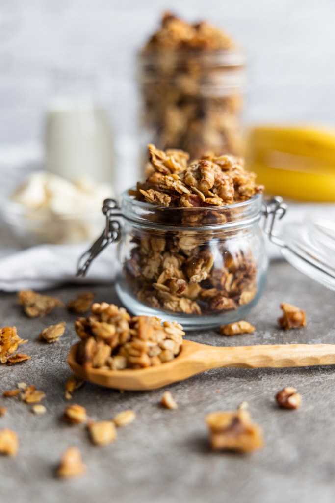 Banana Walnut Granola - RECIPE - nobizlikedoughbiz