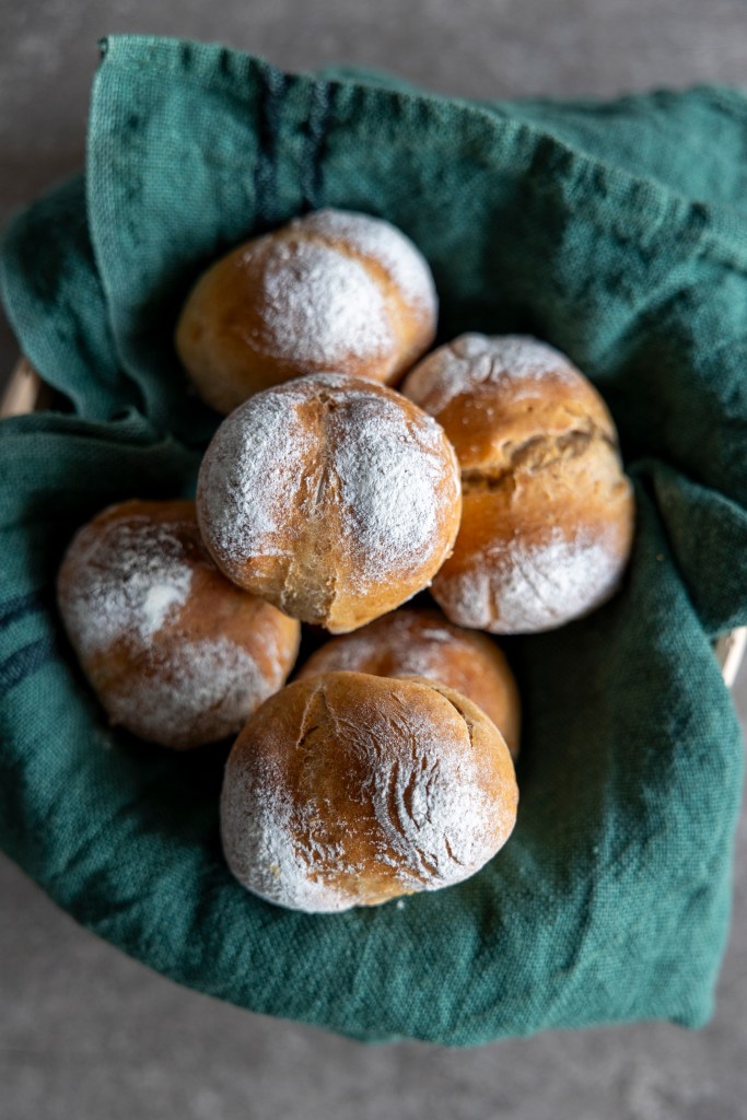 No Yeast Dinner Rolls - RECIPE - nobizlikedoughbiz